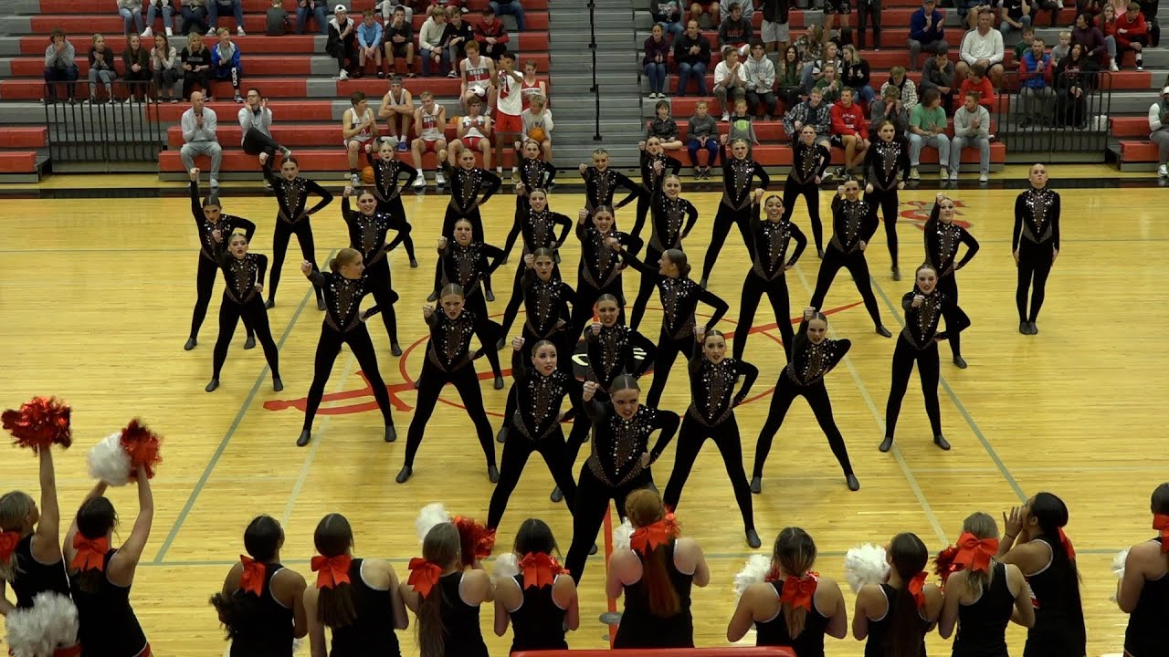 2021 SFHS Red/Gray Halftime • SF Cheer & Las Chalitas - YouTube