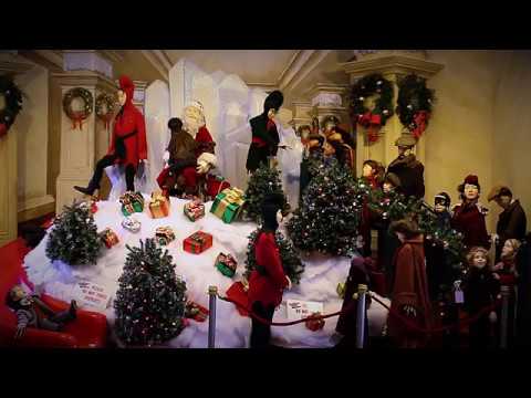 A Christmas Story Comes Home - Window Displays 2016 - YouTube