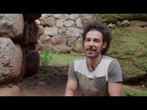 Robert Bernal, formatore certificato di Permacultura - YouTube