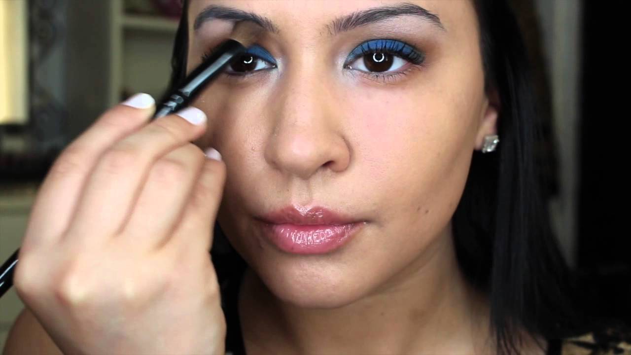Wearable Colorful Shadow: Feeling Blue - YouTube