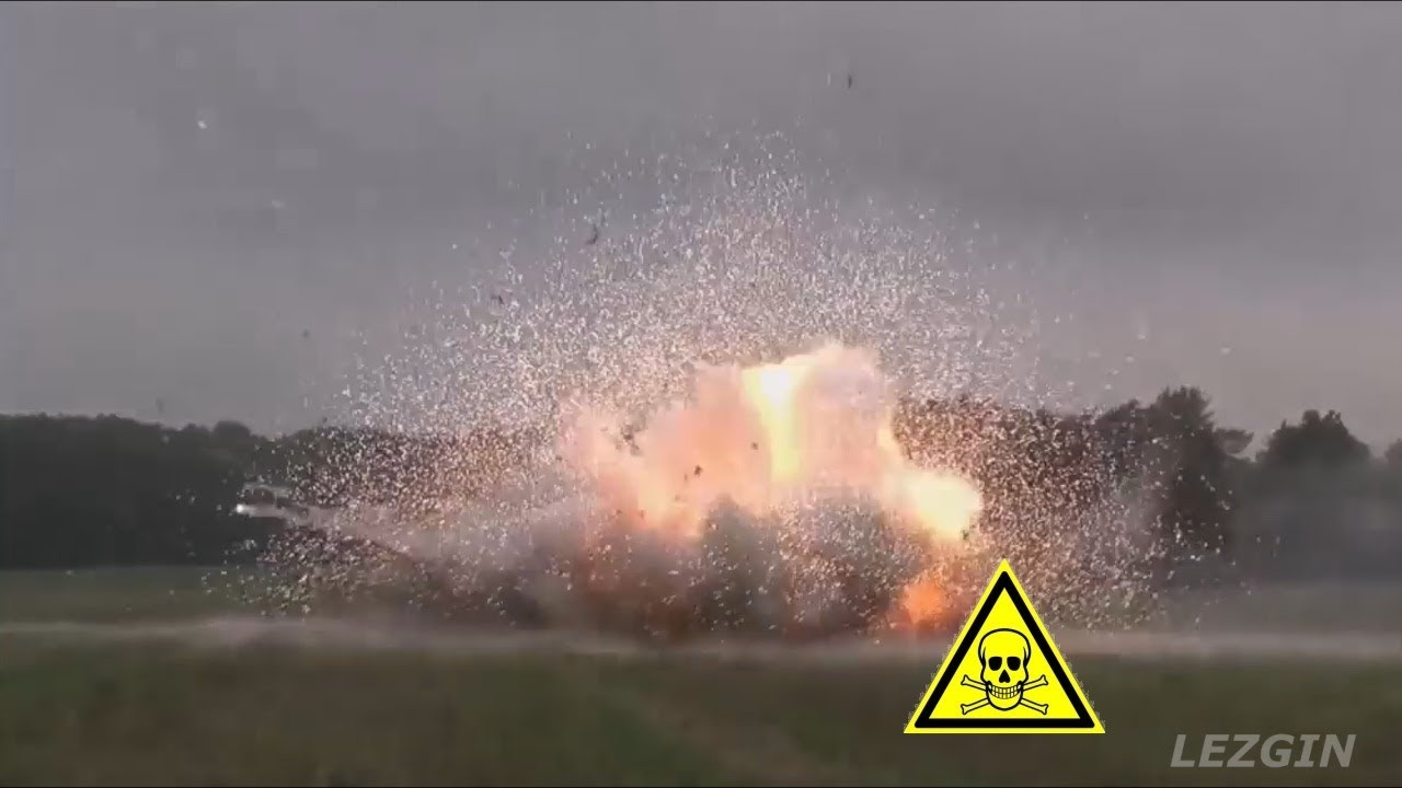 The most powerful firecrackers #2 - YouTube
