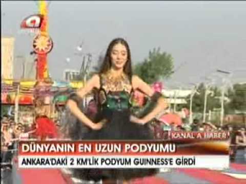 Dünya'nın en uzun podyumu Kentpark AVM'de