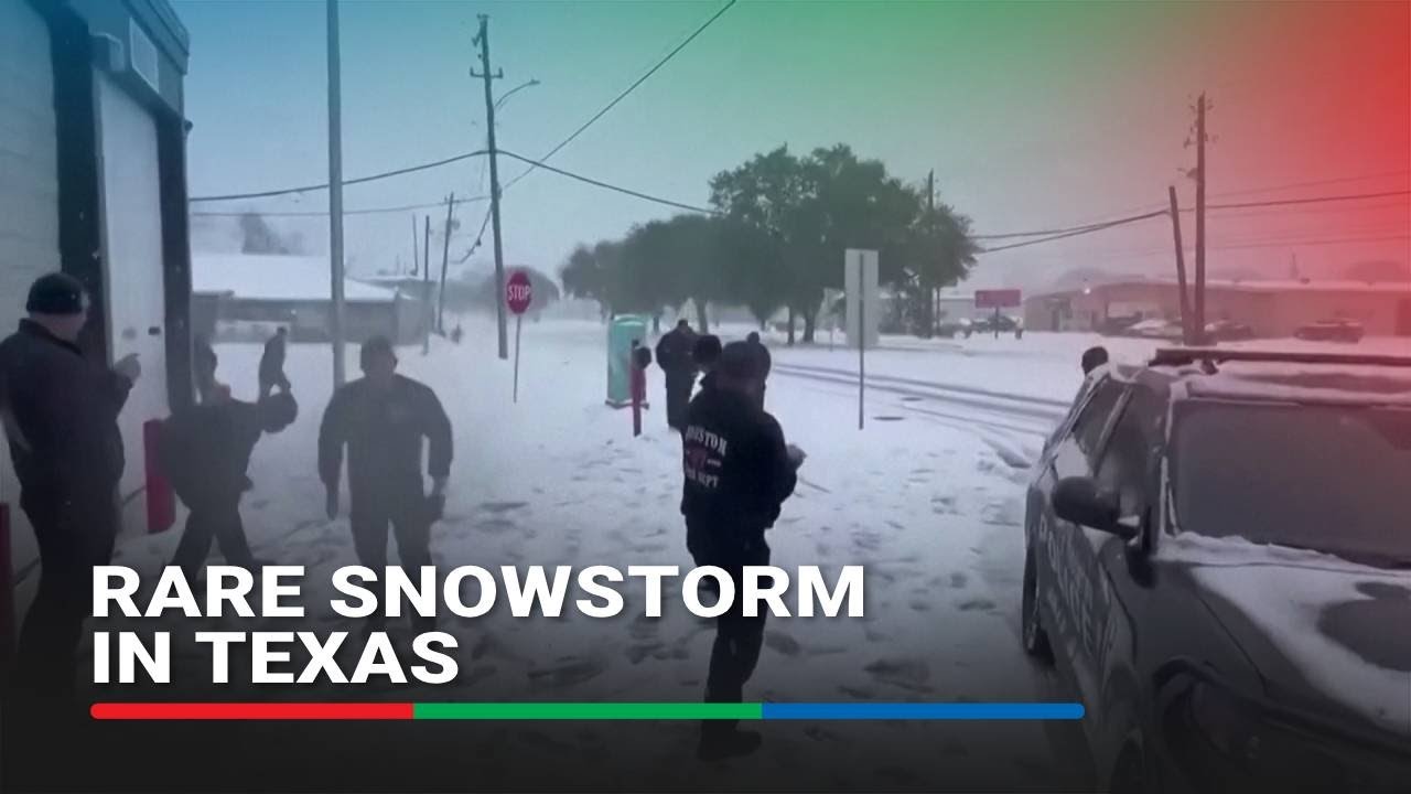 Snowball fight breaks out in Houston during rare snowstorm in Texas ...