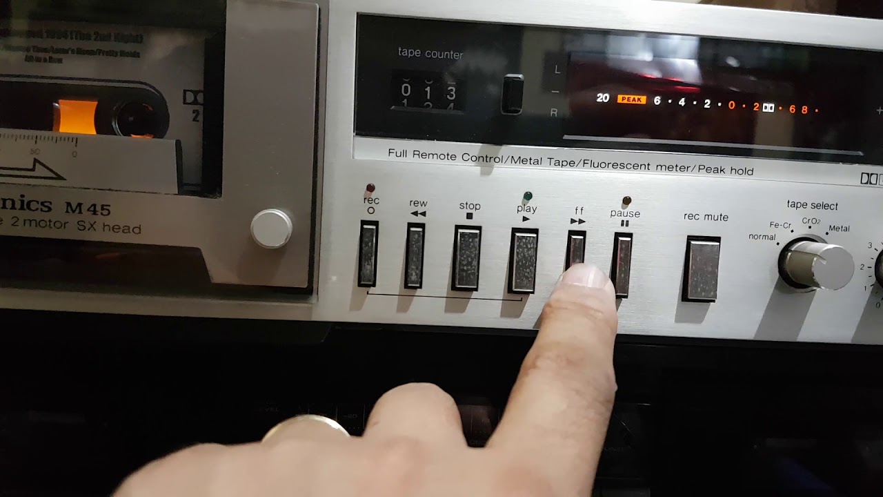 Technics RS-M45 Slim Cassette Deck - YouTube
