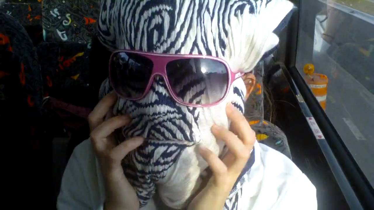 Marcel is Mr. Napkin Head (from The Holiday) - YouTube