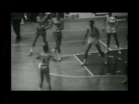 Ignis Varese vs Frizz Pelmo Pesaro 1970 - YouTube