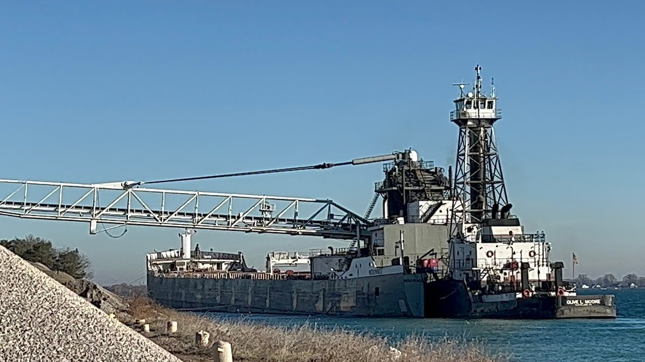 Tug/Barge Olive L. Moore And Menominee Unloading In Marine City ...