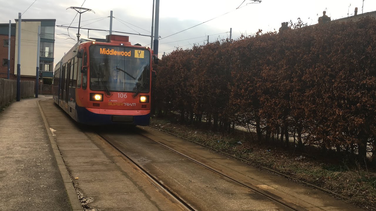 Sheffield Supertram 106 arrives into Middlewood with a Yellow Route ...