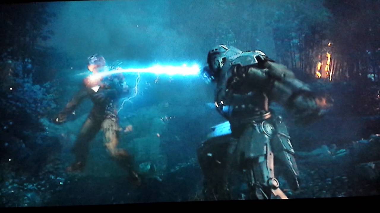 Iron Man 2 - Iron Man & war machine vs Monaco - YouTube