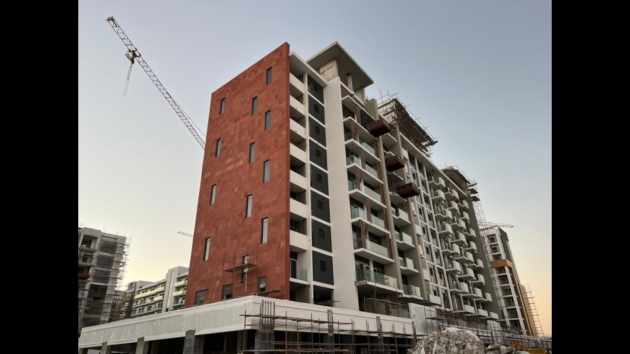 Azizi Rivera.Rivera by Azizi Site update.Construction.Crystal lagoon ...