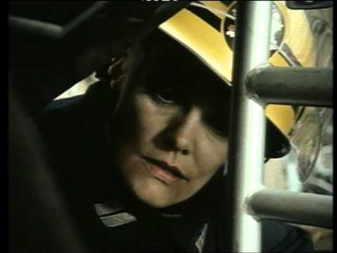 Zoe Heyes - Show Reel - YouTube