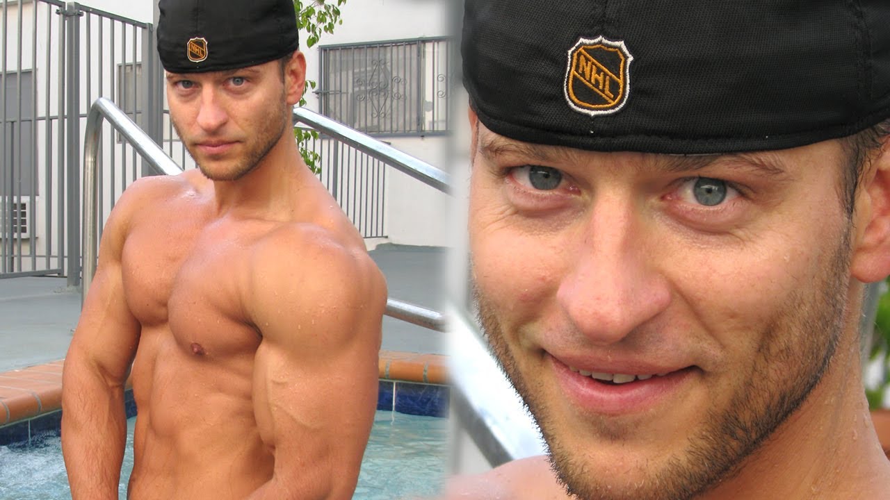 Bodybuilder Harry works out, swims & flexes in Hollywood Part 1 HD ...