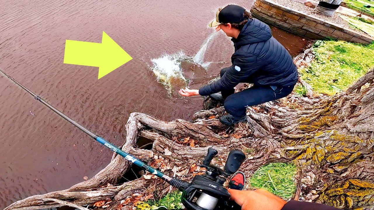 Bizarre MASSIVE Catch Bank Fishing Minutes Before SEVERE Spring Storm ...