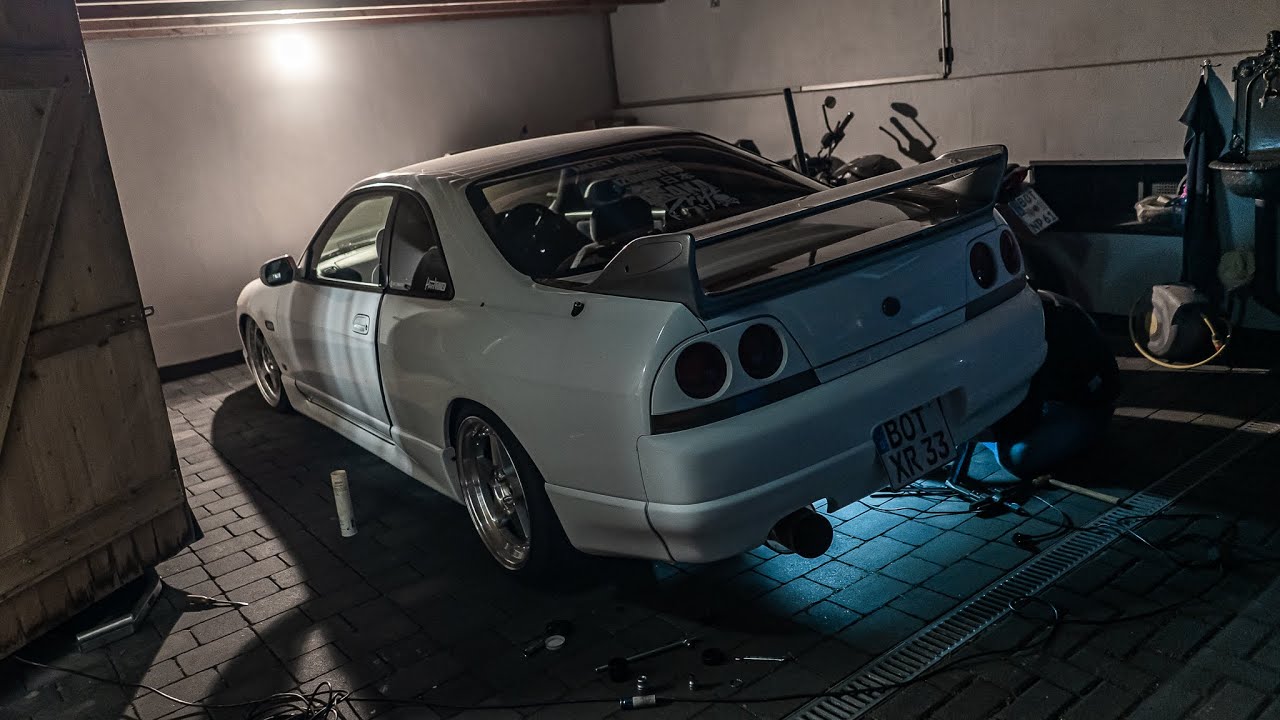 Nicos R33 Skyline GTST | Hicas Delete Kit Install - YouTube