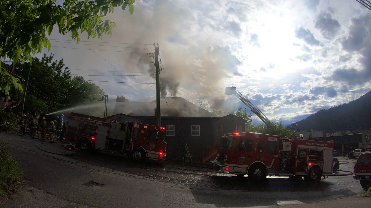 Massive building fire in Nelson BC June 2020 - YouTube