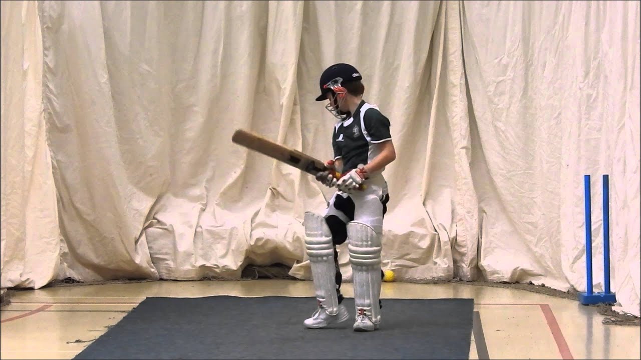 Talented young cricketer Billy Dodds range hitting - YouTube