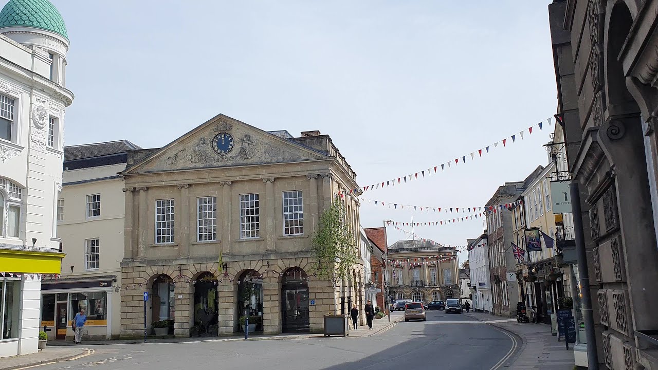 Short But Sweet: A Quick Tour of Devizes, Wiltshire - England - YouTube