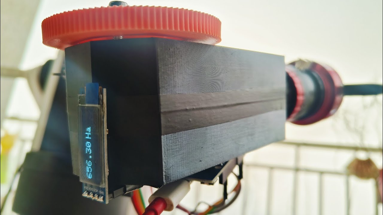 Turning a SIMPLE Spectroheliograph into a Digital Spectrograph - YouTube