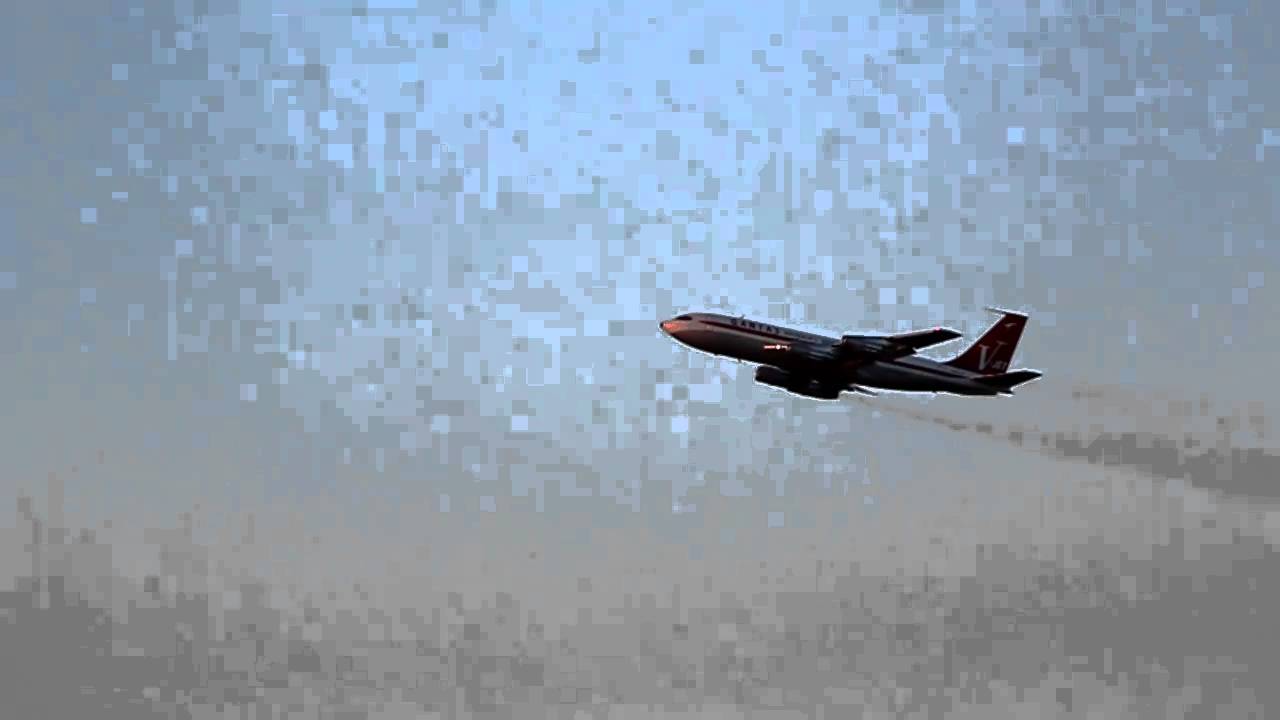 John Travolta's Boeing 707 Take off From Lax Runway 25L - YouTube