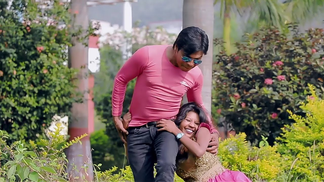 Lakhan Soren Funny Moments with Sonaki Hembrom || Aminj sibilama Shooting || - YouTube