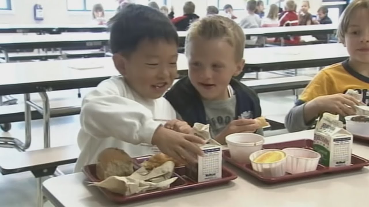 Kids Cafe summer lunch program in Avondale - YouTube