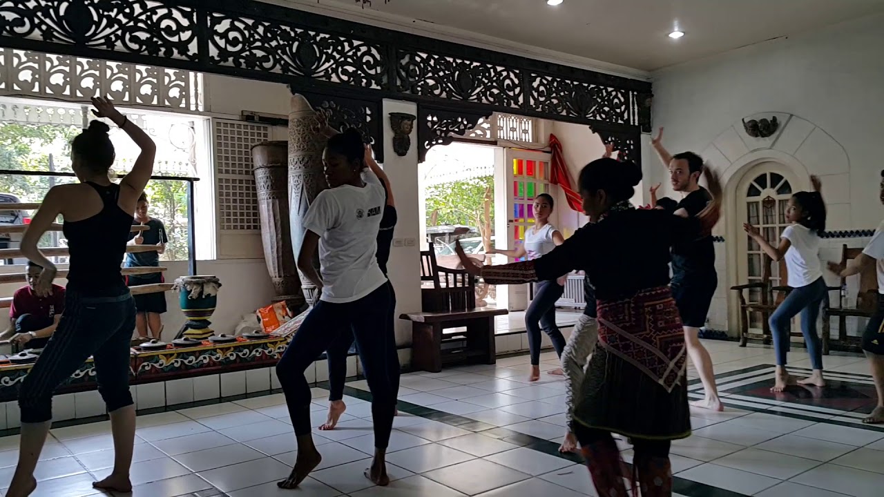 Dance Heginbotham - Ramon Obusan Folkloric Group Dance Exchange in ...