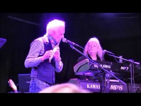 MARK STANWAY & RICHARD BAILEY (Ex Magnum) Live - YouTube