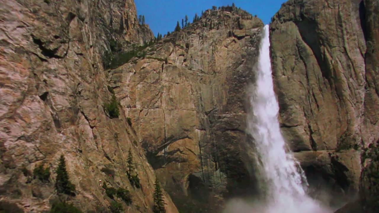 Soarin' Over California - New Digital Projection - YouTube