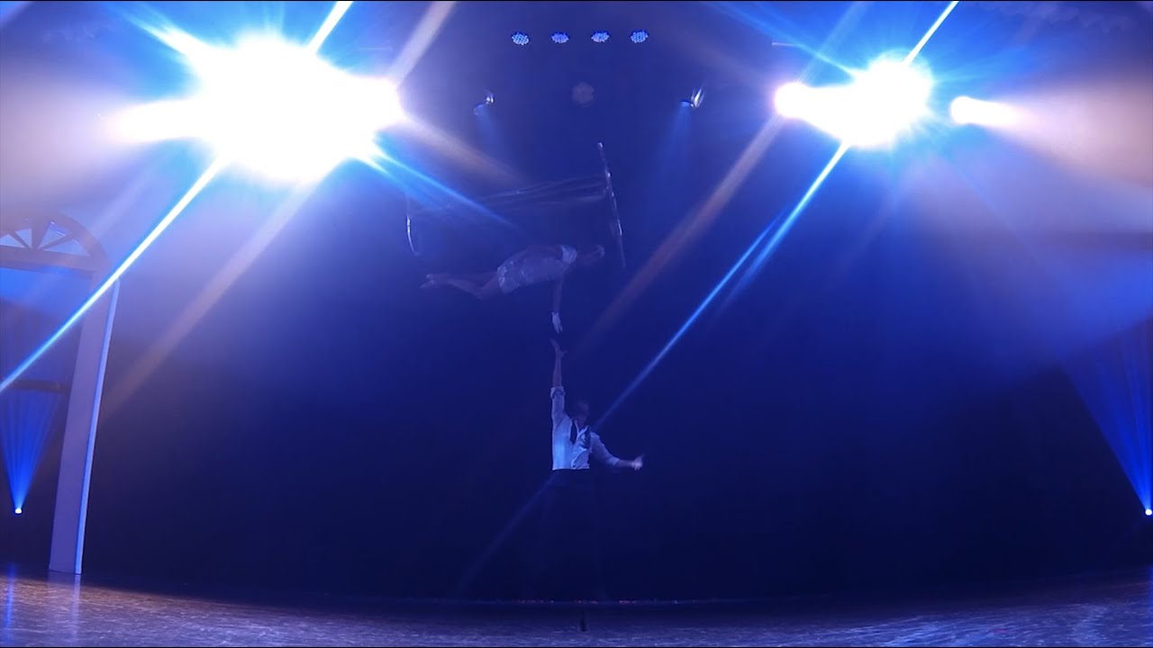Surreal Levitation, Zero Gravity | David Gatti Master Magician. - YouTube