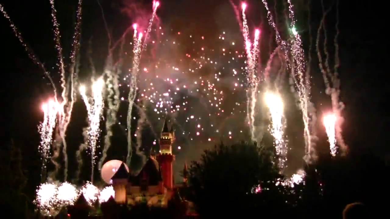 Disneyland - Halloween Fireworks Halloween Screams Fireworks - YouTube