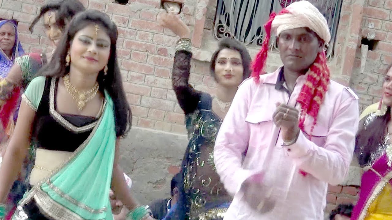 TOP Bhojpuri गाना 2017 - Raja Hamake Banaras Guma Da - Badnaam Ho ...