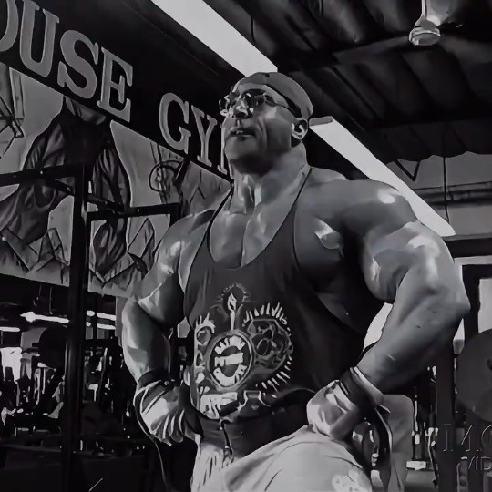 THE PROFESSOR BODYBUILDER NASSER EL SONBATY #bodybuilding #aesthetic # ...