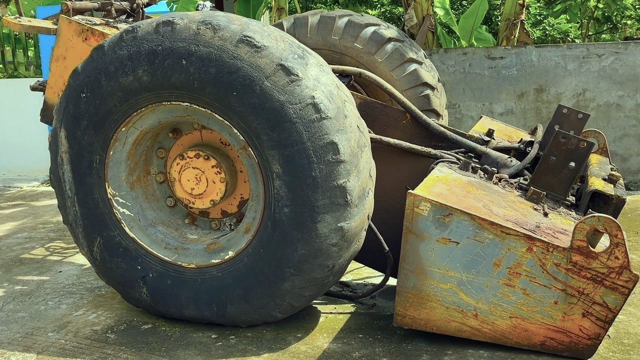 Restoration Old And Badly Damaged Roller // Restore Broken Roller Gears ...