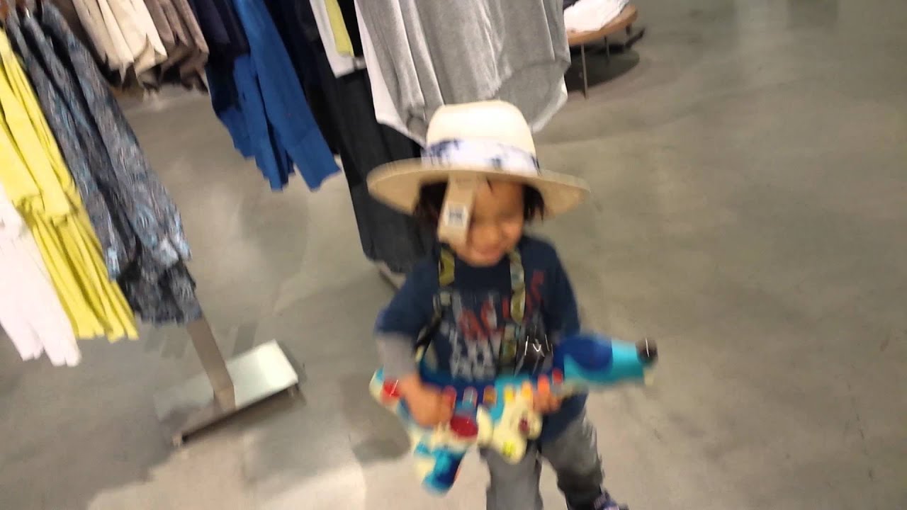 Introducing Atticus the Entertainer - YouTube