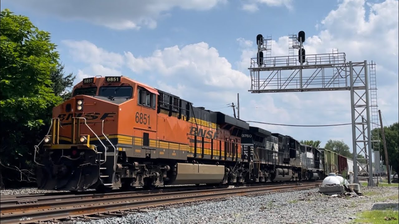 Bouncing Back and Forth to Get as Many Trains as Possible! A NS High ...