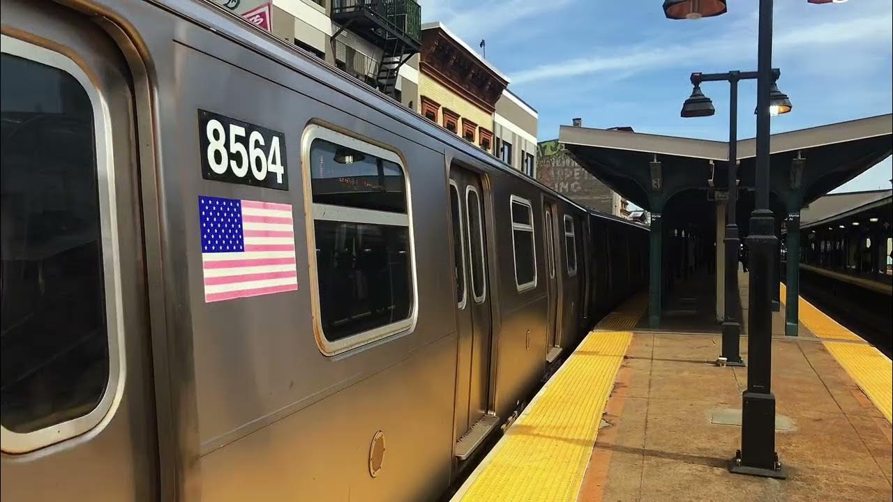 R160A Alstom Manhattan Bound (M) Local Train Leaving Myrtle Avenue-Broadway - YouTube