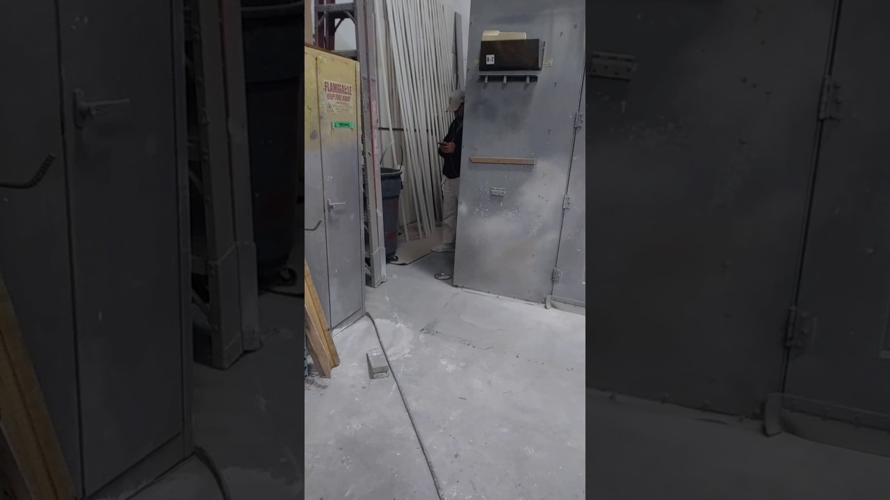 Must watch!!! Coworker gets caught on camera - YouTube