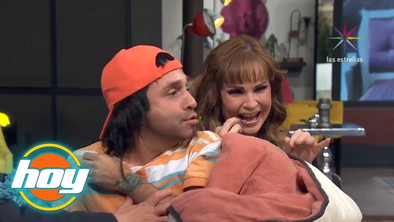 HOY | Ana Patricia Rojo se llevó un divertido susto de 'El Papirrín ...