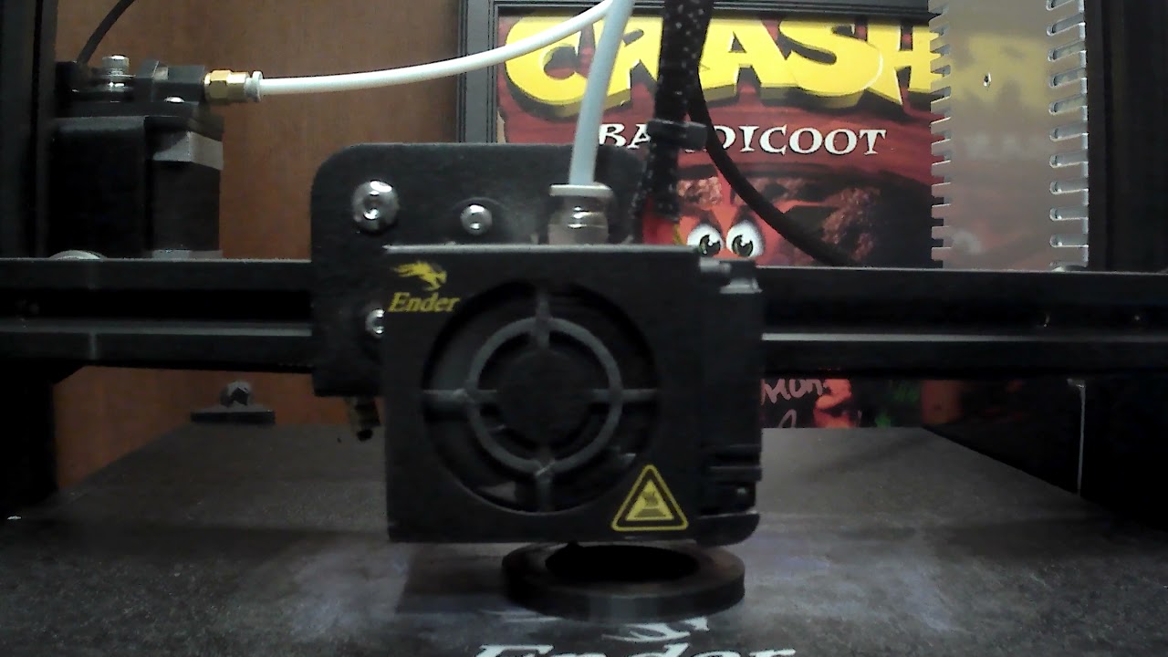 3d printing making a circle at 150% speed - YouTube