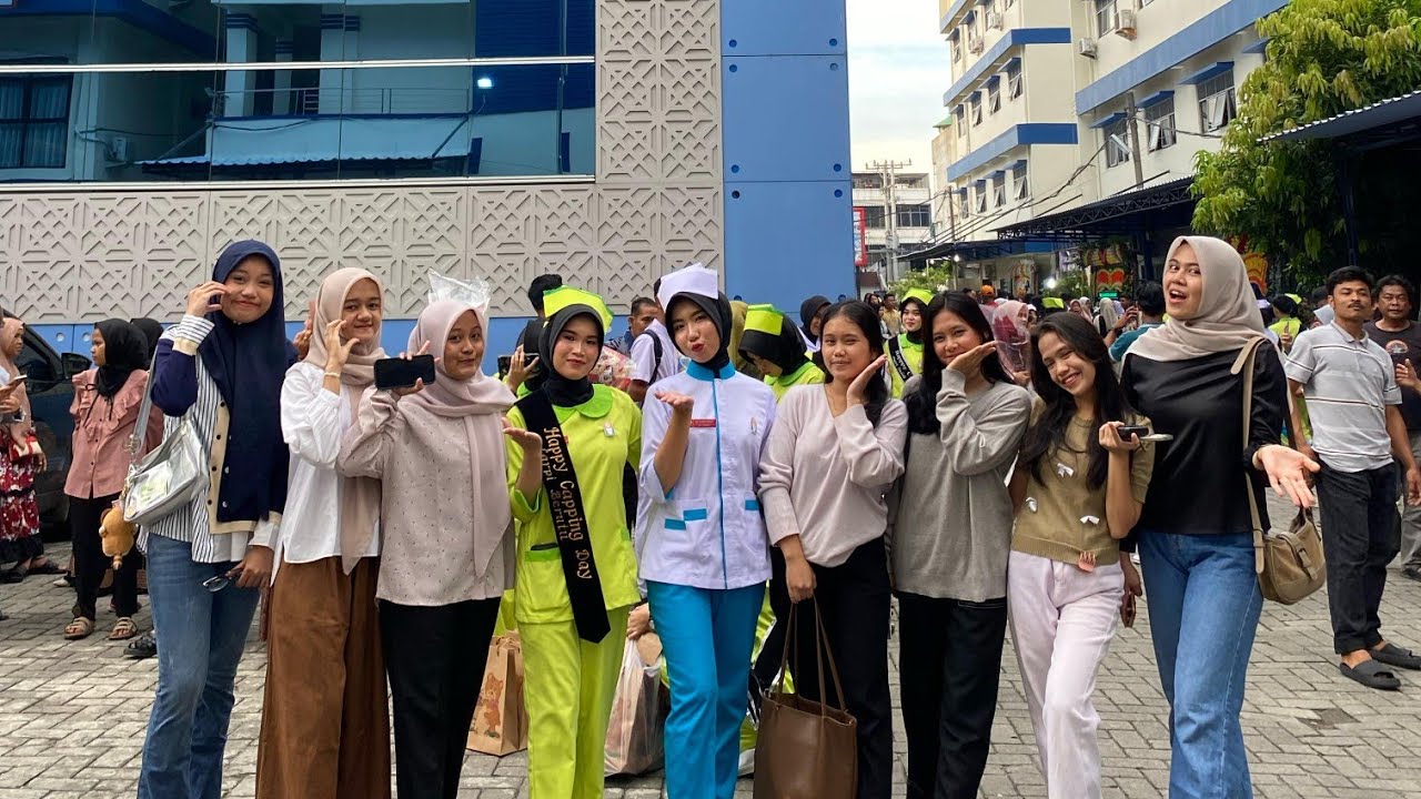 capping day - YouTube