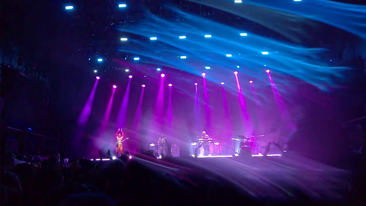 Fast Slow Disco St. Vincent Tecate Live Out 2018 - YouTube
