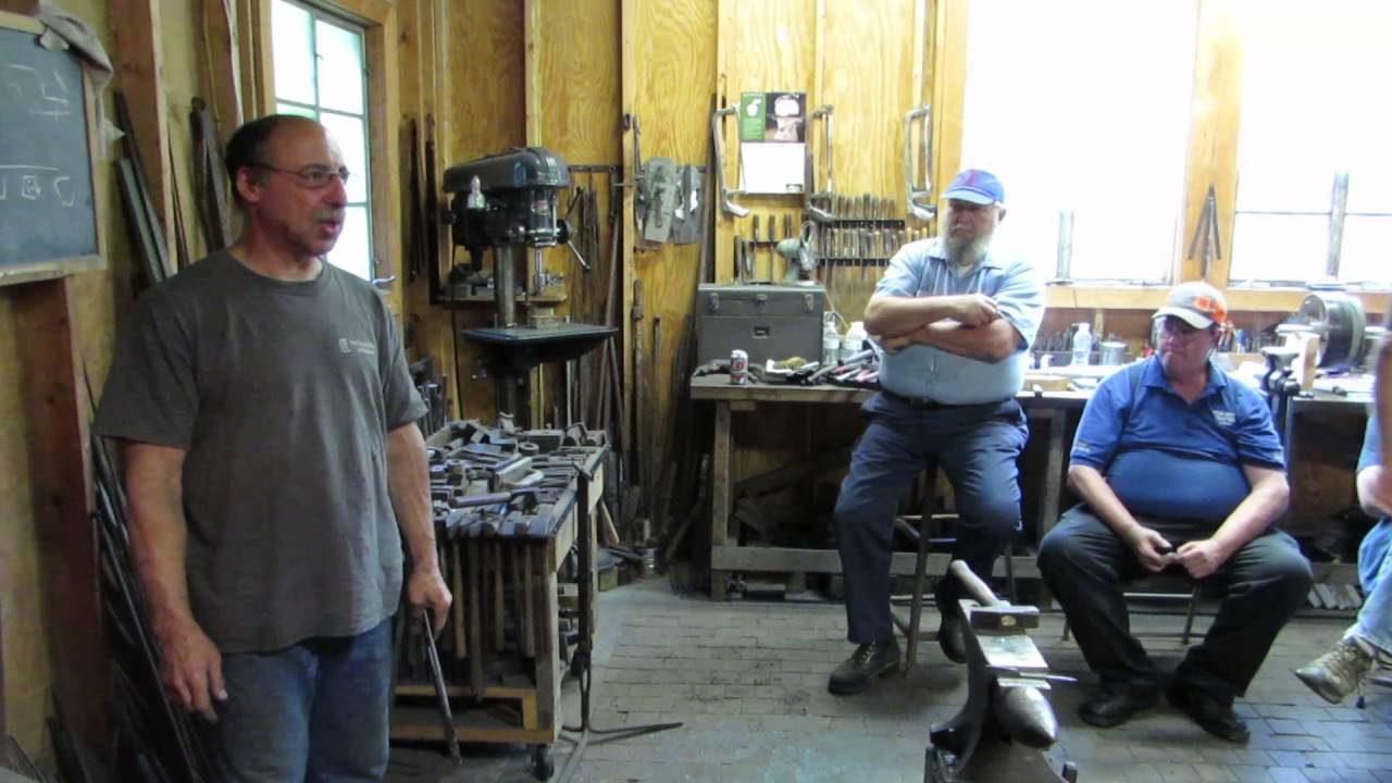 Peter Ross blacksmithing demonstration - YouTube