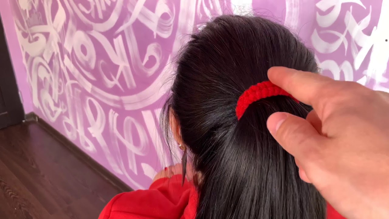 Pull ponytail exclusive preview - YouTube