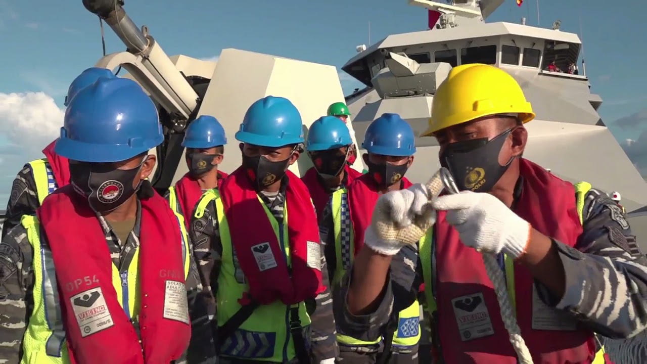 LATIHAN OPERASI AMFIBI TAHUN 2021 - YouTube