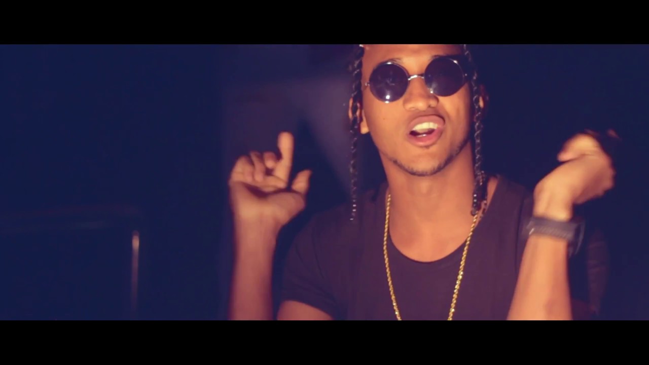 Kevo The Laionk x Mixtico - Esta Noche (Video Official) - YouTube