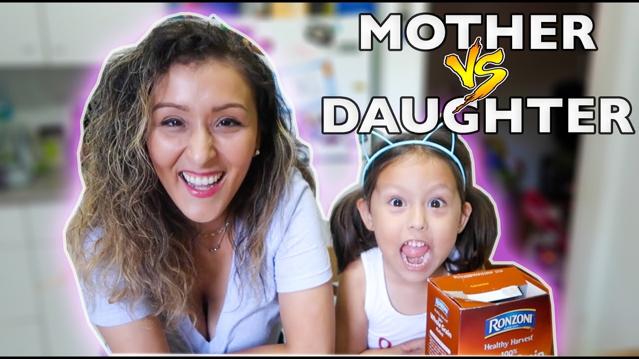 FUNNY MOTHER VS DAUGHTER COOKING - YouTube