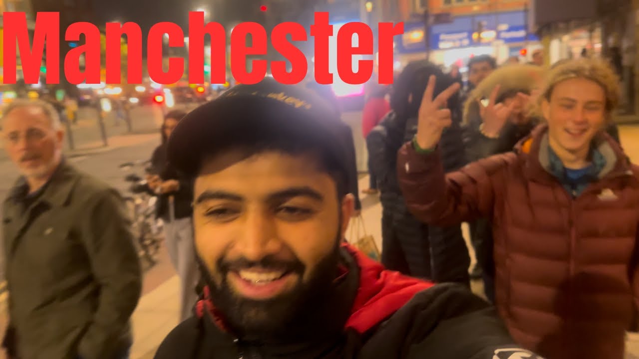 Manchester nightlife/ Manchester nightlife january Manchester walking ...