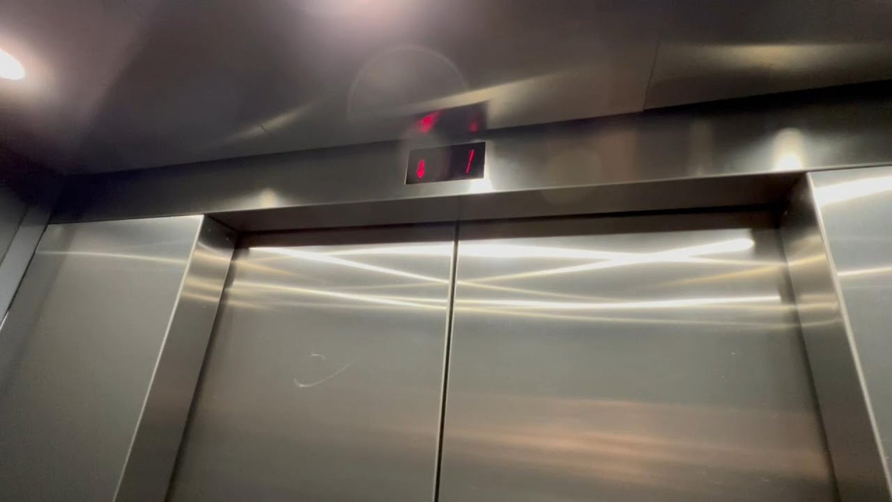 Schindler Hydraulic Service Elevator at The Richland County Public ...