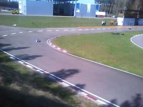 MAC Berlin 1/5 RC Touring Car Race 2010 Heat 1 - YouTube