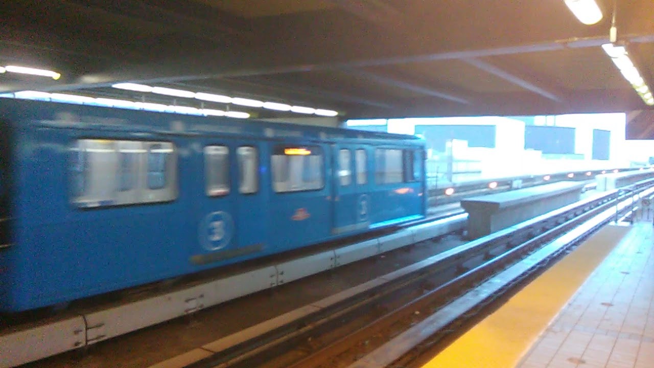 TTC Scarborough RT Arriving at Scarborough Centre Station - YouTube